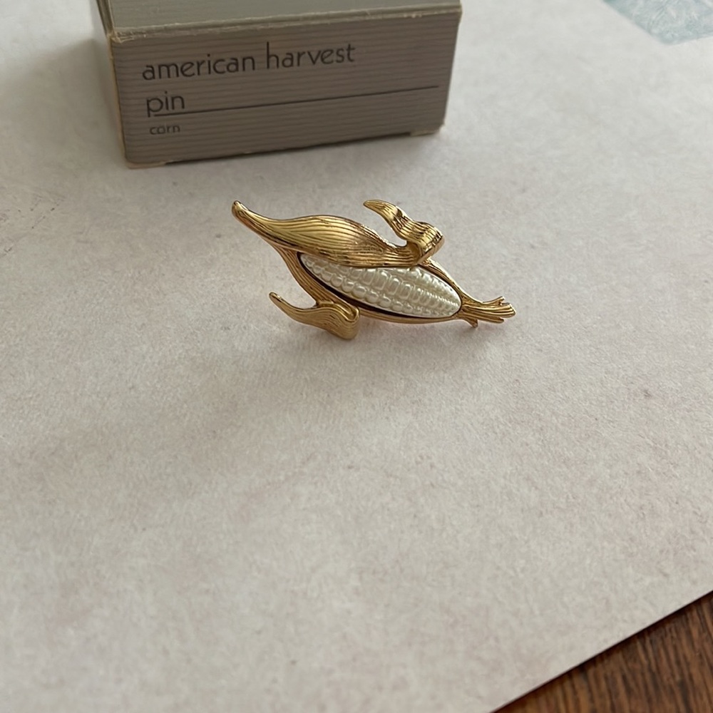 Vintage Avon American Harvest Corn Pin - Gem